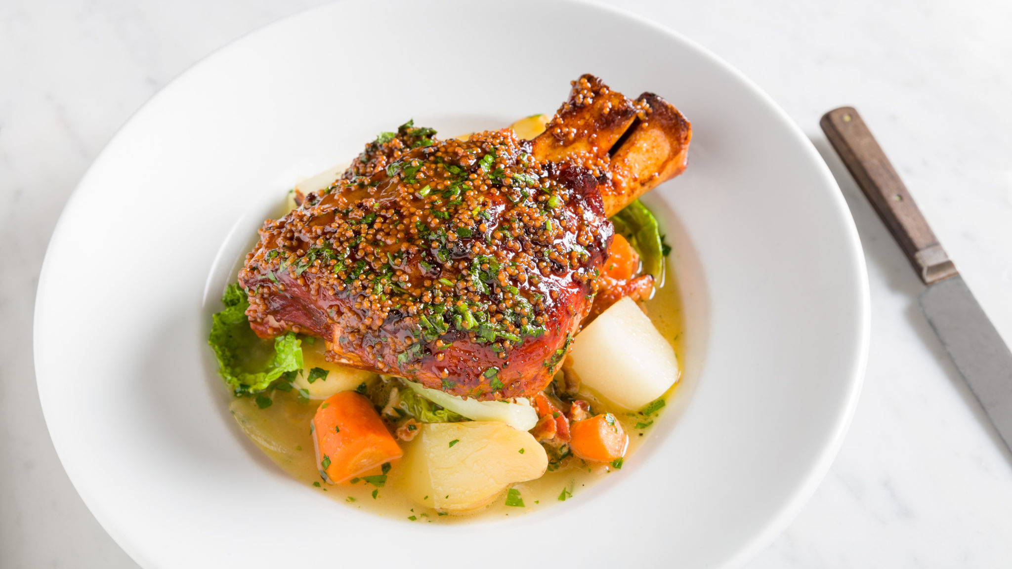 Peep These Dining Spots for the Ultimate Fall Weekend in Stowe, Vermont ...
